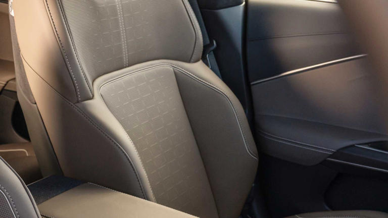 Lucid Gravity gets first recall for a strange seat problem