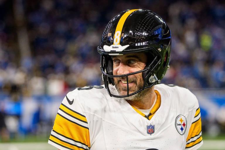 Aaron Rodgers mocks Lions' Jack Campbell with five word barb caught on ...