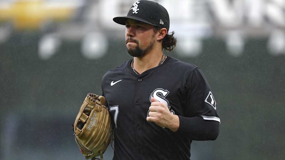 Pirates sign former White Sox outfielder