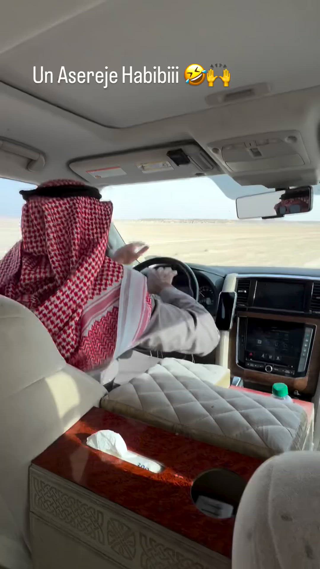 El surrealista vídeo de Nacho Fernández en Arabia