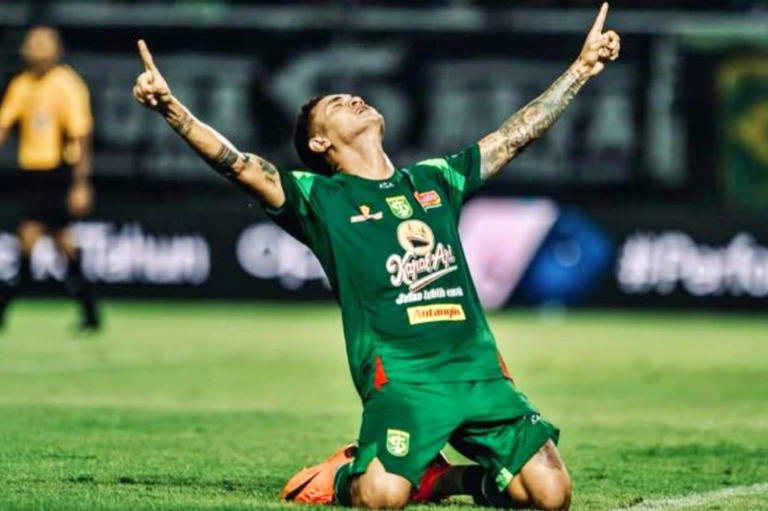 Gali Freitas Rayakan Ulang Tahun ke-21 Tahun! Bintang Persebaya ...