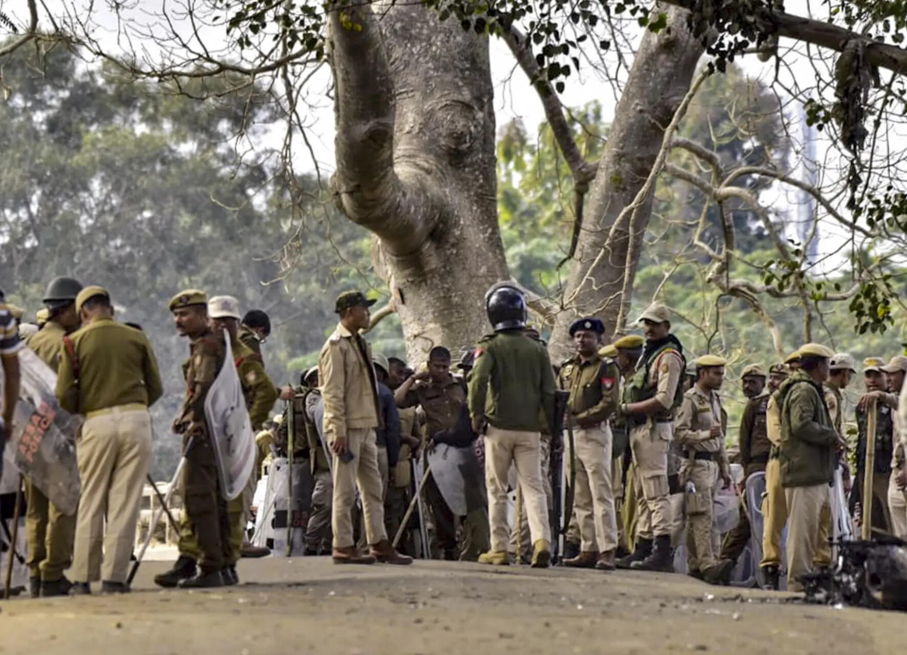 Assam violence: Clash erupts in Karbi Anglong for second day; internet ...