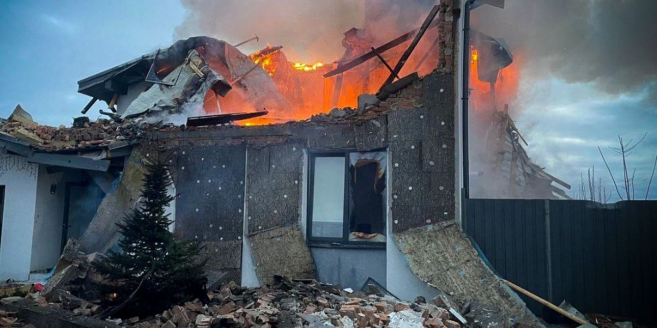 Φον ντερ Λάιεν: Παρουσίασε την πρόταση της Κομισιόν για δάνειο 90 δισ ...