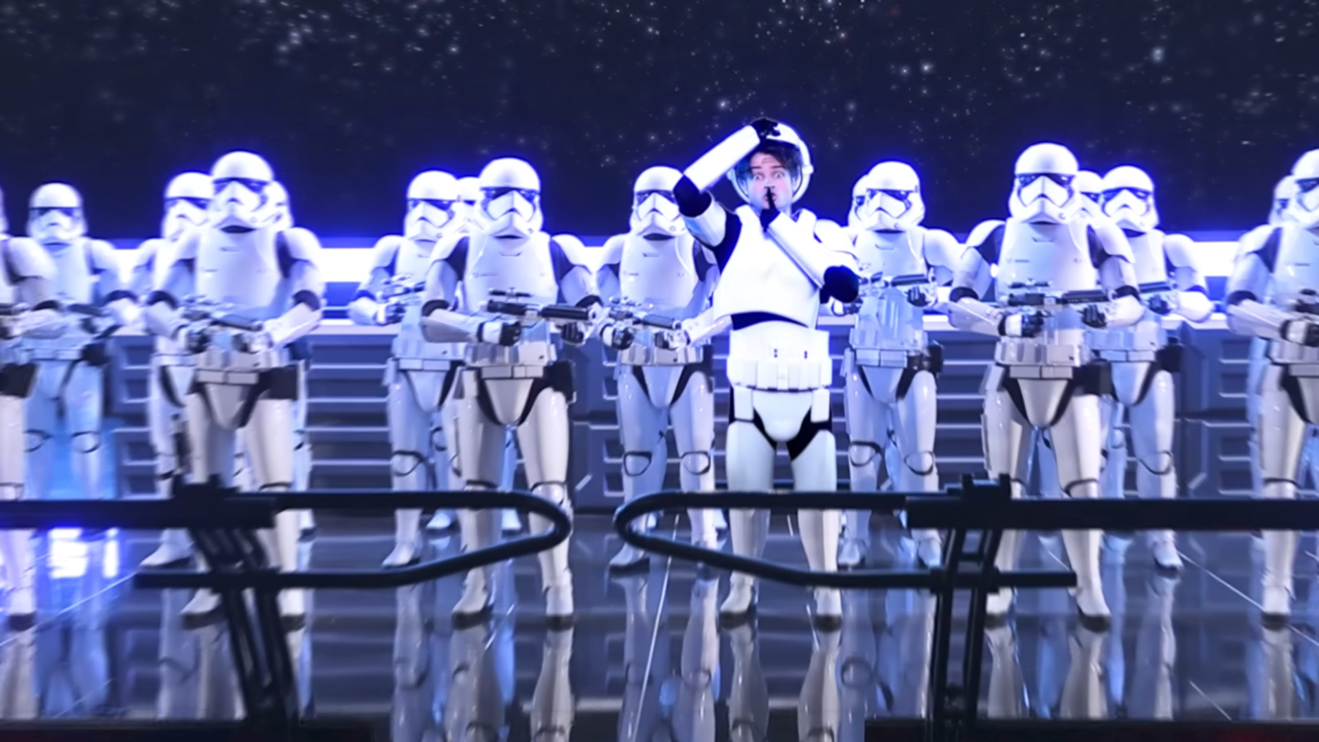 I tested extreme camouflage in the busiest place on Earth