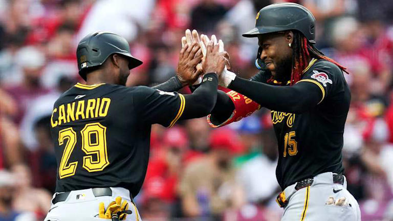 Pirates outfielder signs with Japanese team