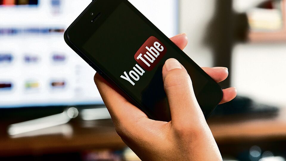 ‘Only keypad phones allowed’: Rajasthan village bans camera phones for ...