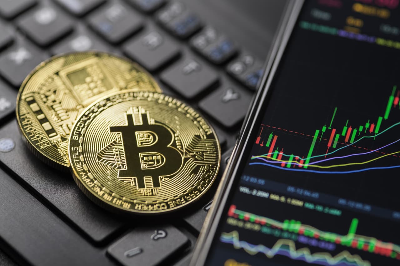 Bitcoin price, crypto stocks fall. There’s no crypto rally in sight.