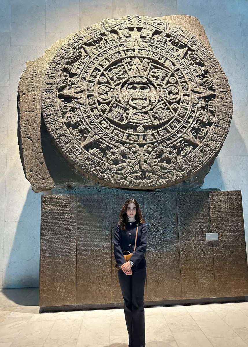 Miss Universe 2025 Fátima Bosch continues her activities in Mexico City ...