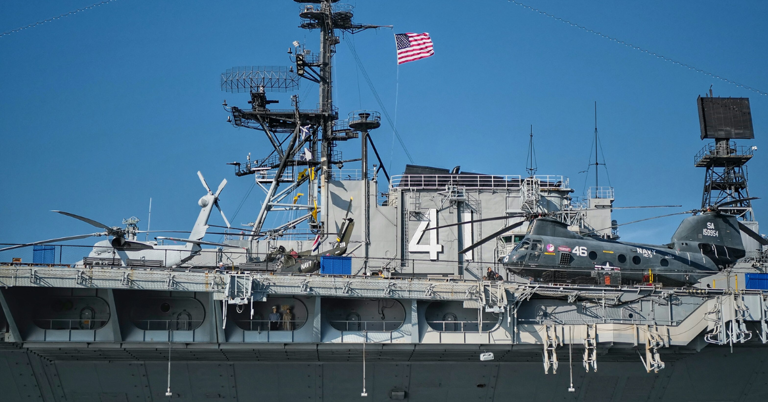 US issues update on lost Navy helicopter and jet