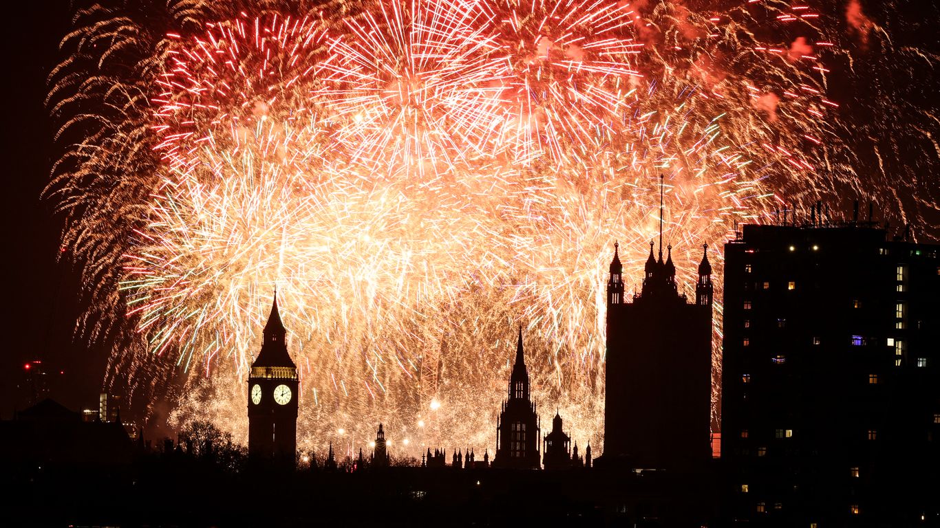 Take: Make Minneapolis City Hall the Midwest's "Ball Drop"