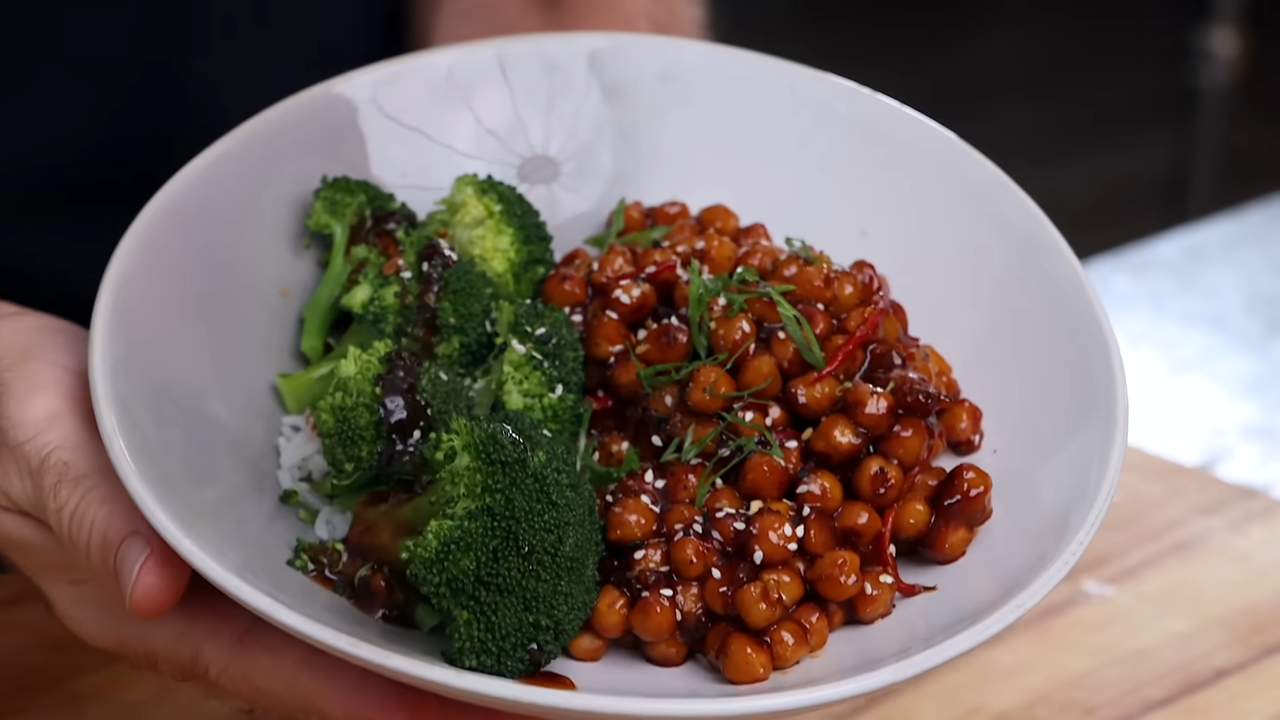 How chickpeas can turn General Tso’s into a weight-loss friendly meal