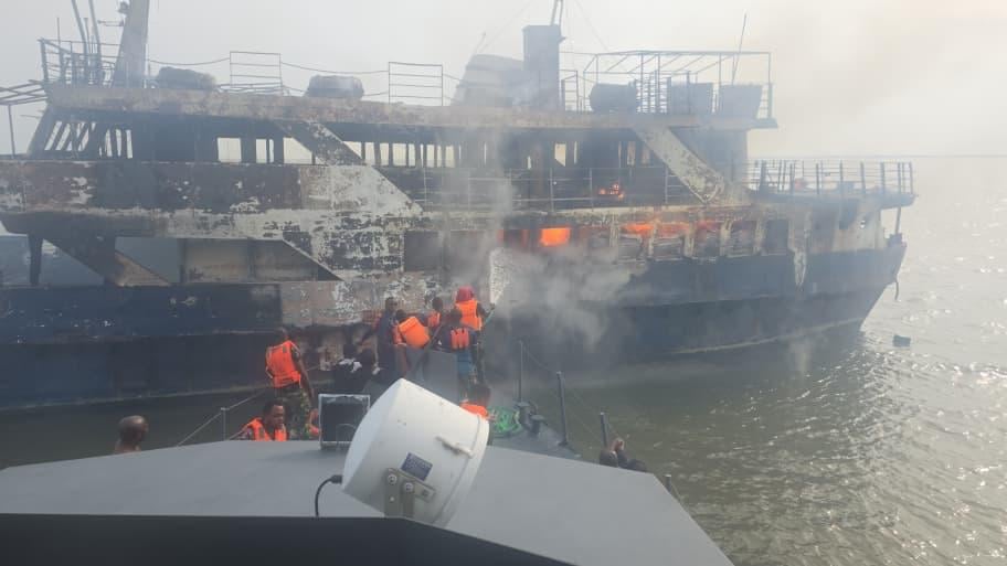 Navy rescues 20 crew members as vessel catches fire in C'River