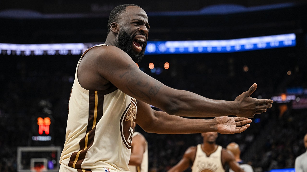 Draymond Green suffers 25th career ejection after hostile encounter ...