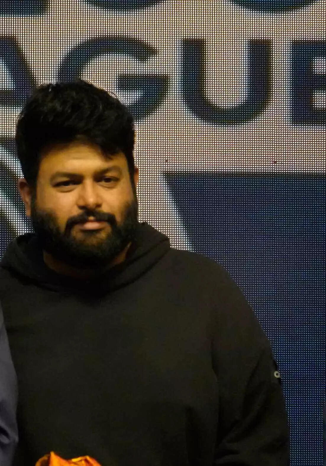 Cricket icons, movie stars bond over a fun-filled Sunday evening