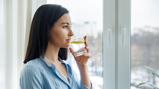 Can lemon water decrease blood pressure? Cardiologist explains the link ...