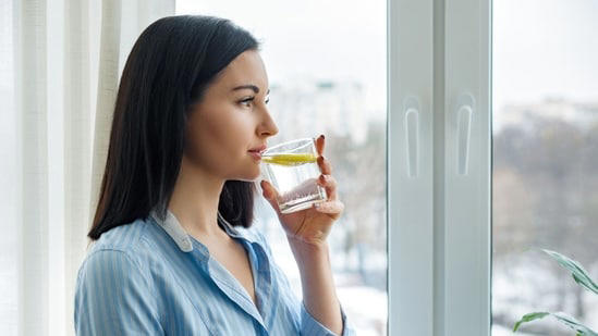 Can lemon water decrease blood pressure? Cardiologist explains the link ...