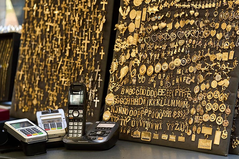 Year of the metals: Venezuela tensions send gold and silver soaring