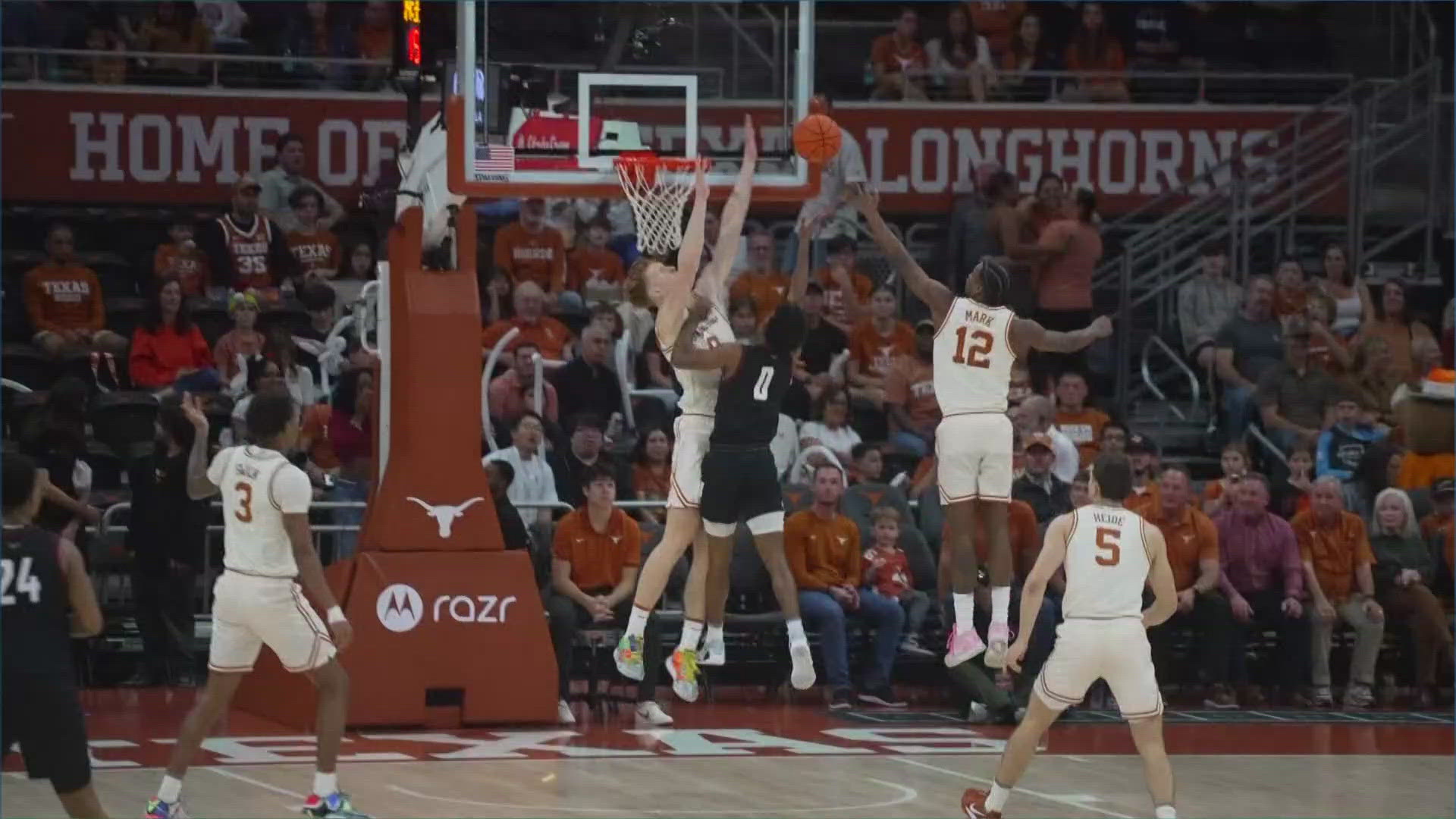 Texas men's basketball team defeats Maryland Eastern Shore on Monday