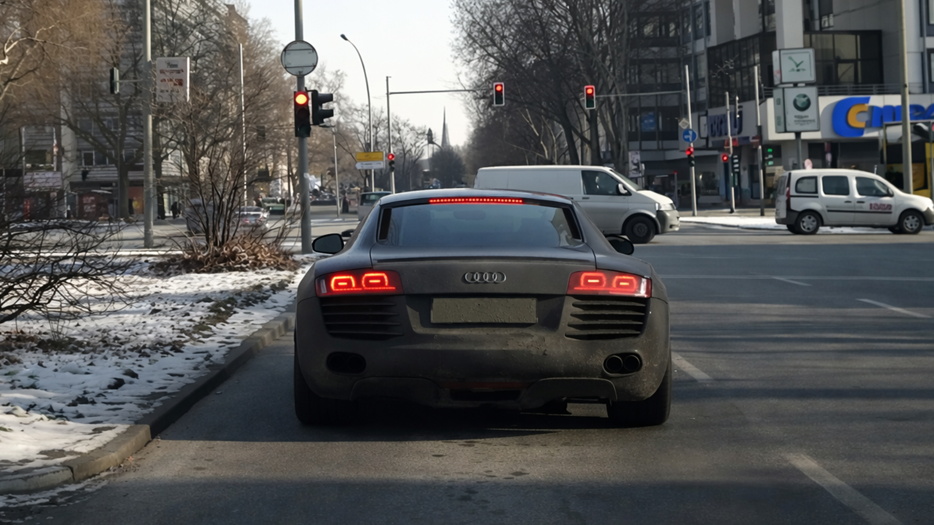 Audi R8 and Porsche 911 exhaust comparison