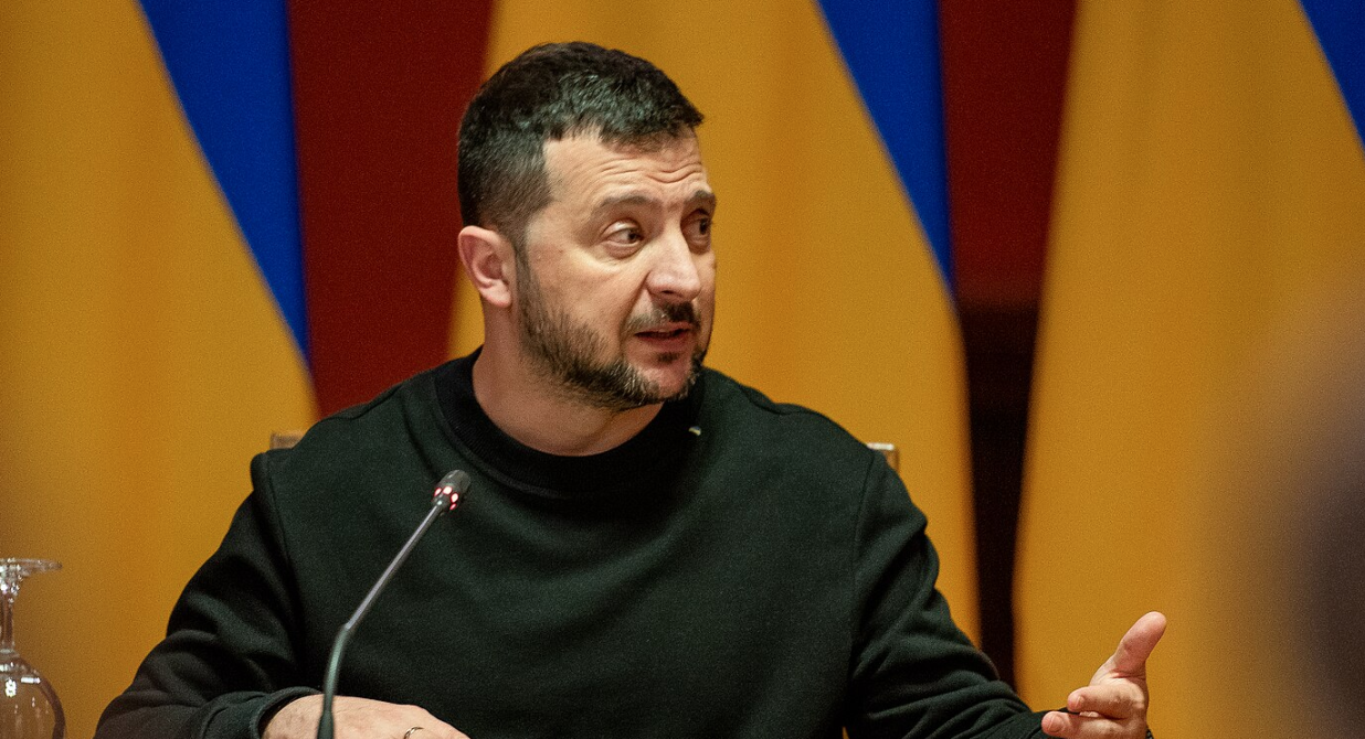 Ukrainian intelligence says it burned Russian jets at key military airfield