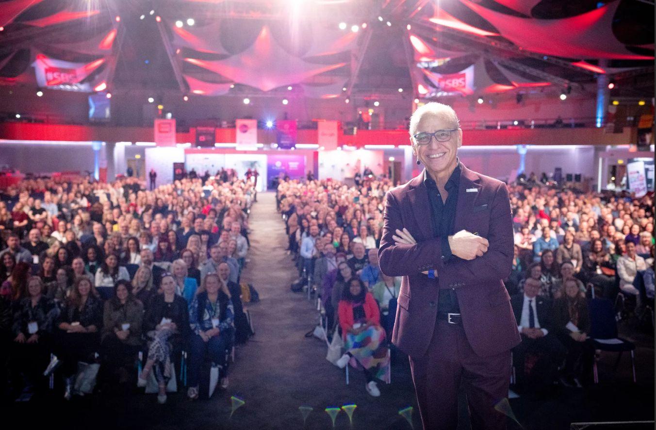 Theo Paphitis announced as keynote speaker for EVAS Westminster reception