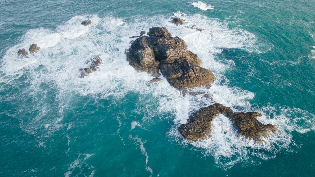 Mystery “floating” ocean rock may finally have an origin story