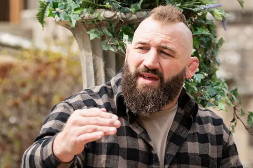 Joe Marler points to Sam Warburton as he sounds warning to rugby bosses