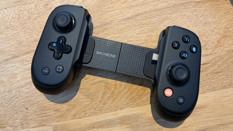 Backbone Pro review: A premium gamepad at a very premium price