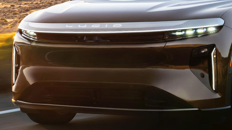 Lucid Gravity gets first recall for a strange seat problem