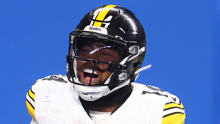 Steelers have no choice but to extend breakout offensive star