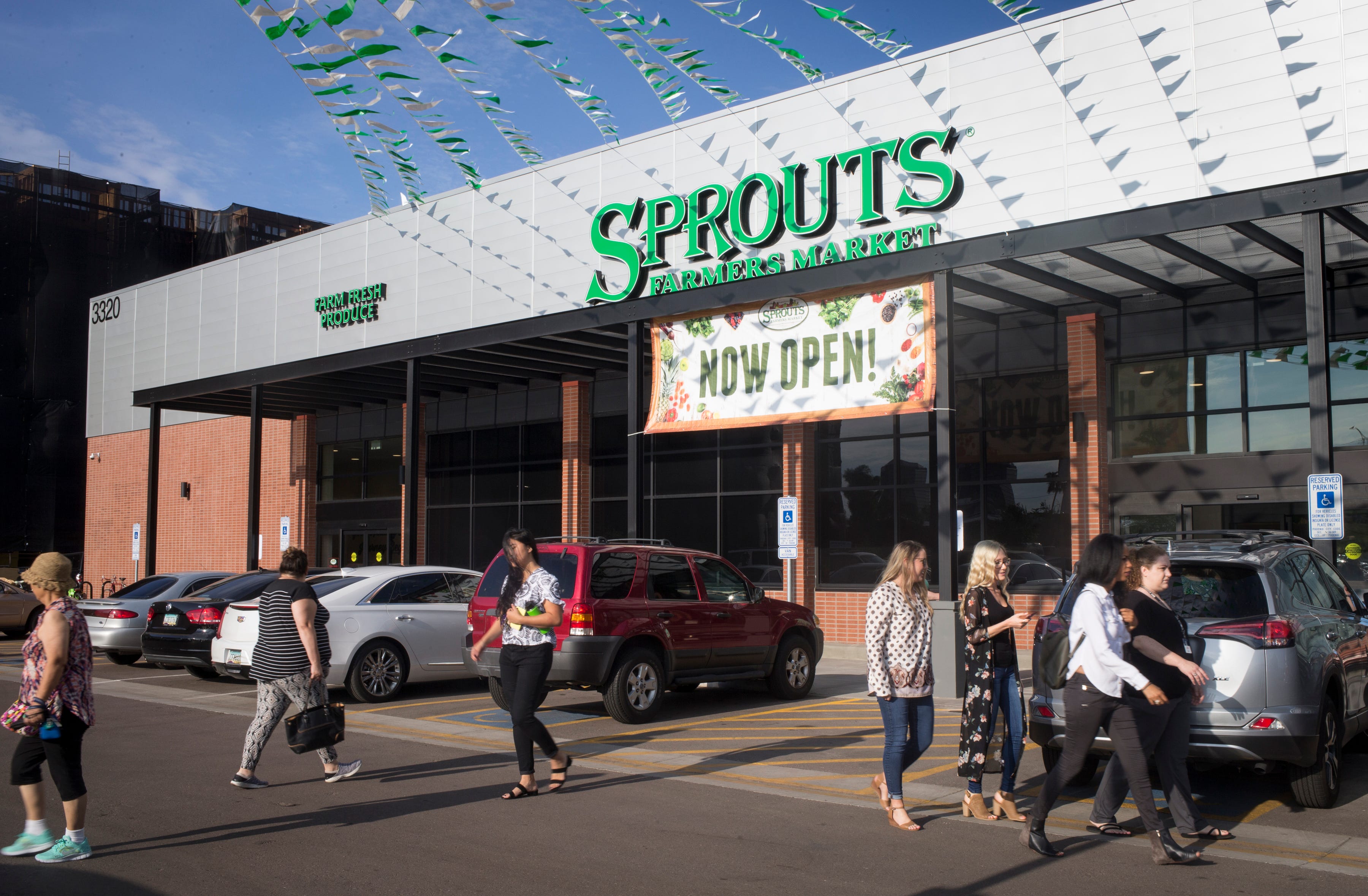 A new Sprouts grocery store is opening soon in Phoenix. What we know