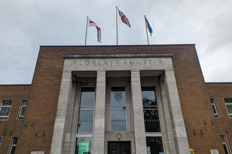 Warwickshire County Council leader fumes over prospect of cancelling ...