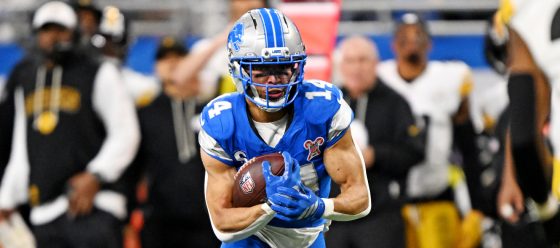 Fantasy football studs & duds: Week 16 (2025)