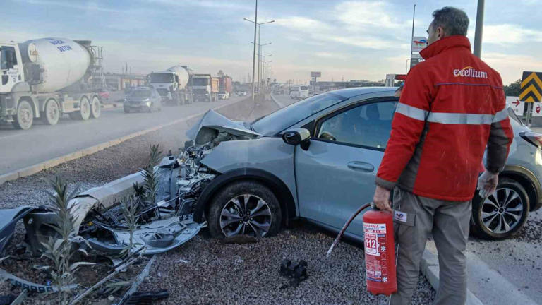 (Düzeltme) Hurdaya dönen araçtan yaralı kurtuldu