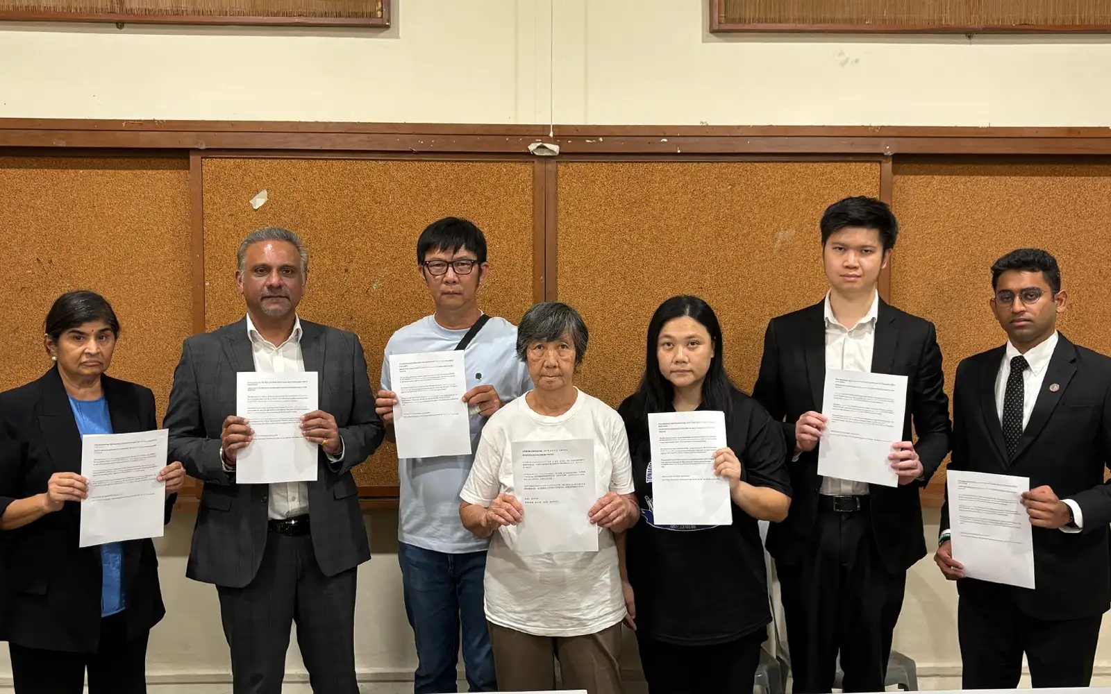 Release Teoh Beng Hock probe papers, lawyers urge govt