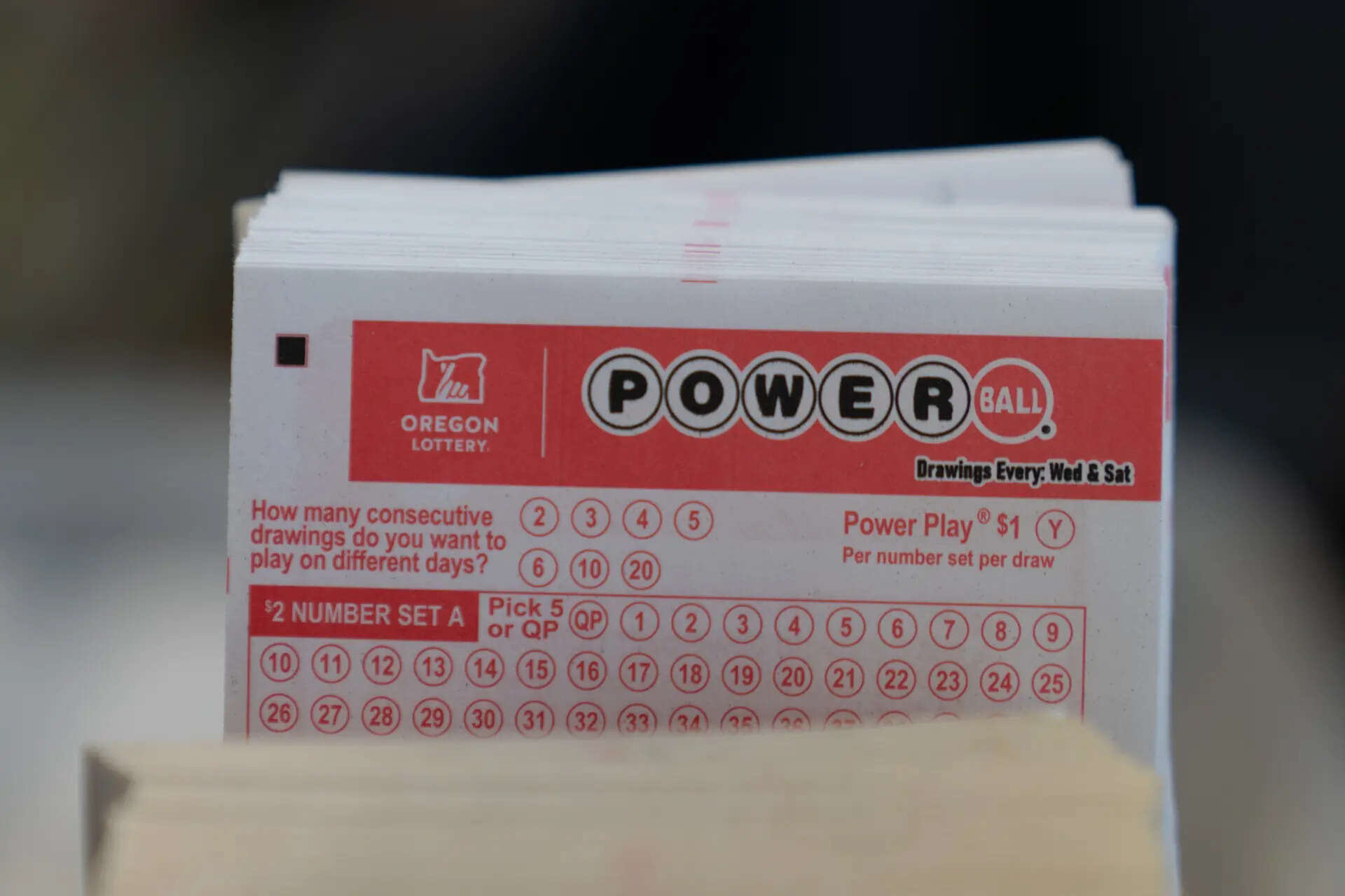 Did anyone win lottery last night and what are Powerball winning ...