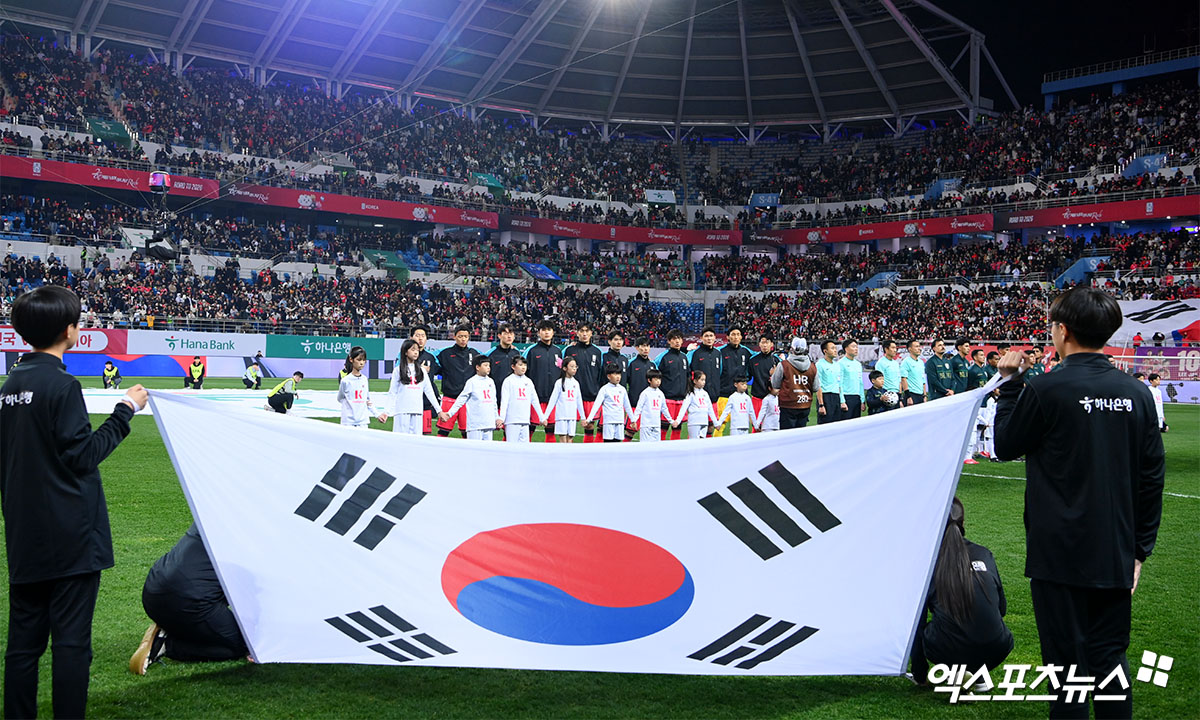 홍명보호 강화에 '새해 320억' 쏜다…대한축구협회, 2026년 예산안 1387억 확정+코리아컵 추춘제 개편