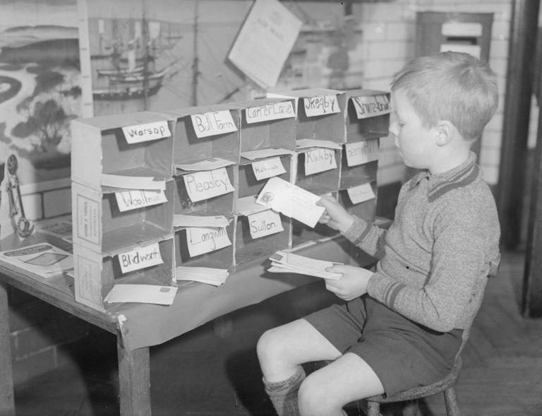 These stunning retro snaps show the Mansfield and Ashfield of ...