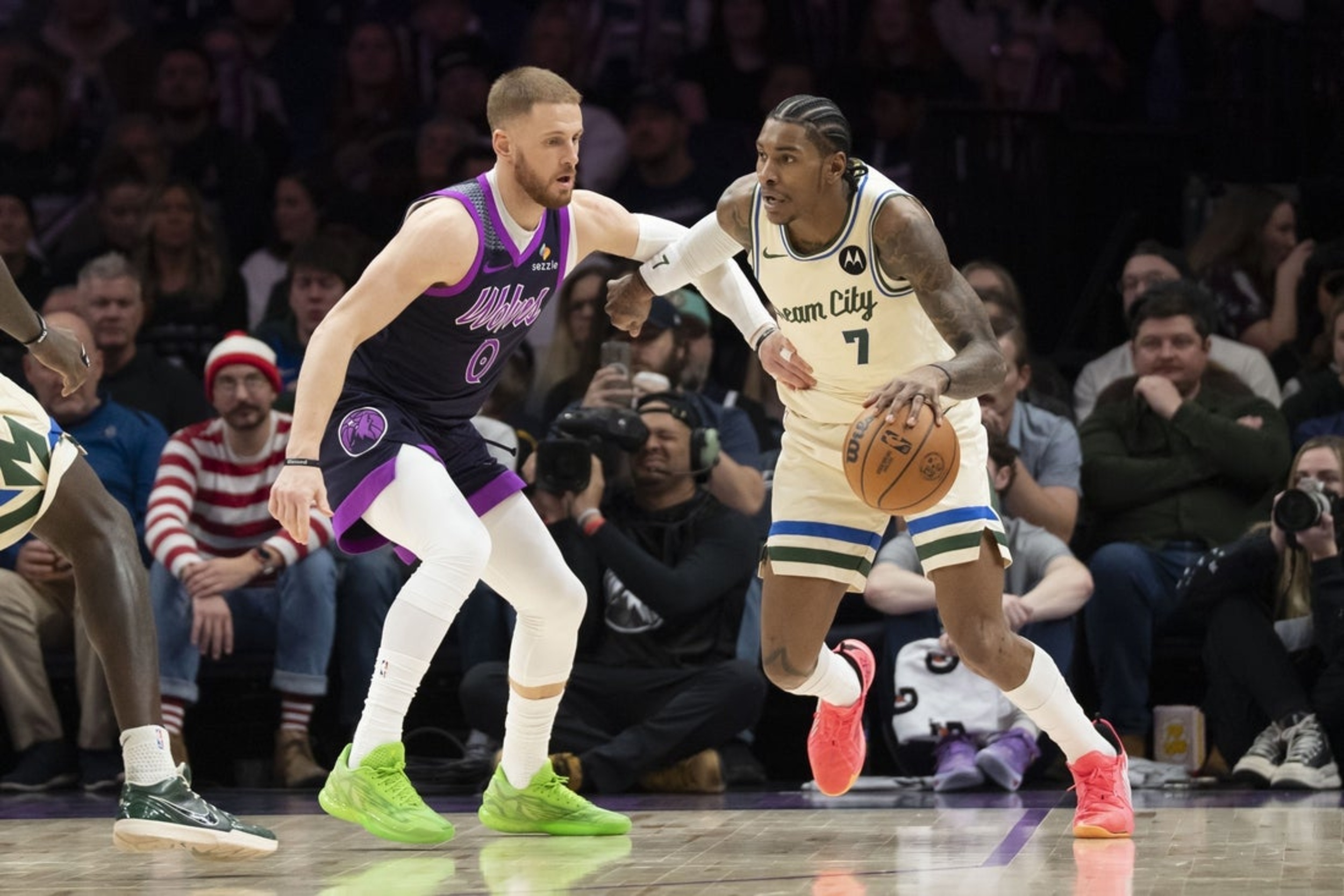 Teams on losing streaks collide as Bucks face Pacers