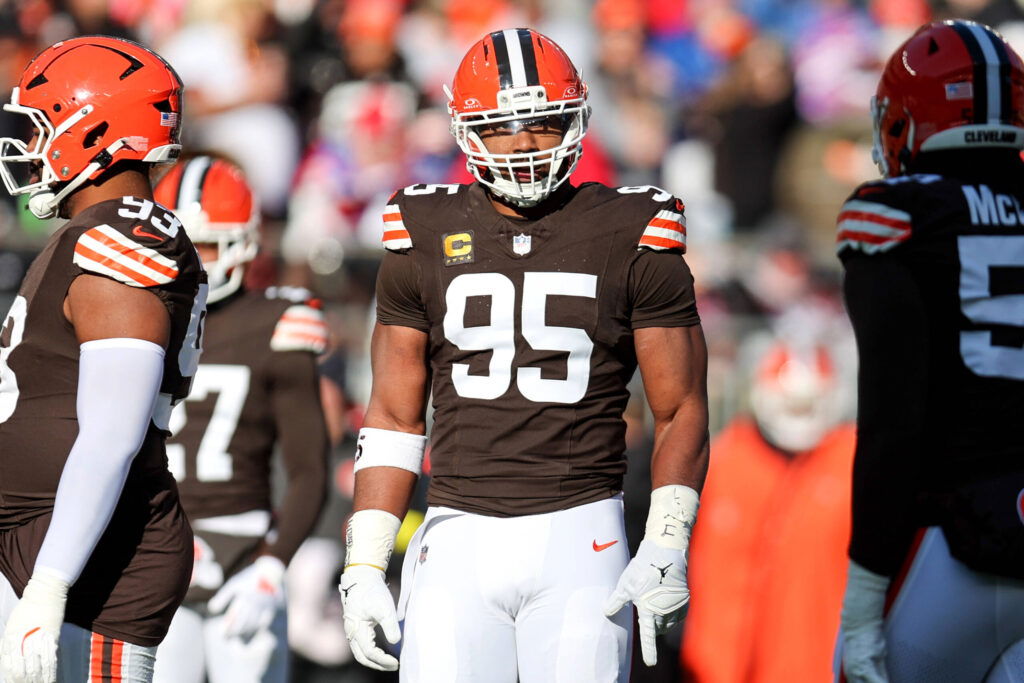 NFL insider makes outlandish Myles Garrett trade claim for 2026