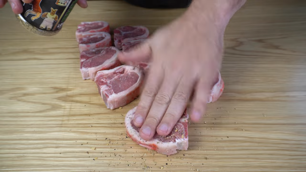 How to get that crispy lamb fat without burning the meat