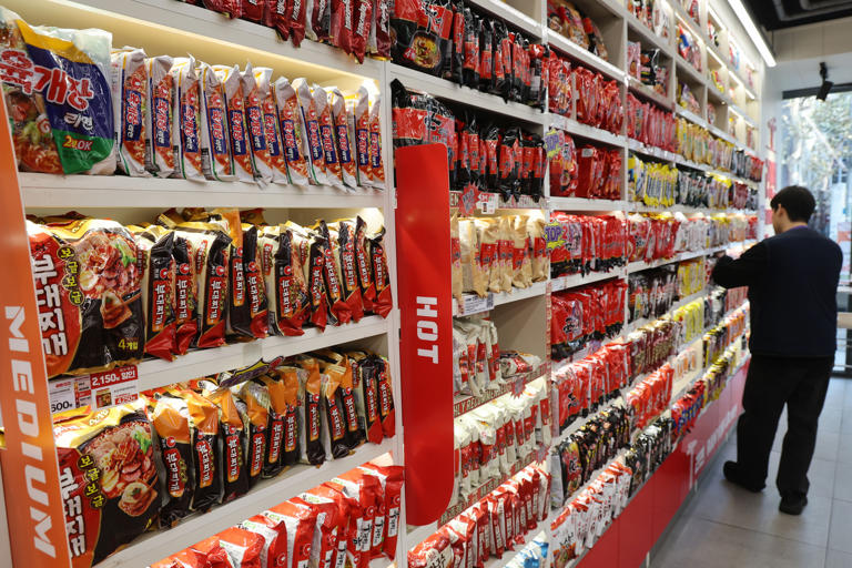 Korea sets annual food export target for 2030 at $21 billion