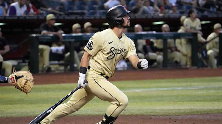 Pirates sign former White Sox outfielder