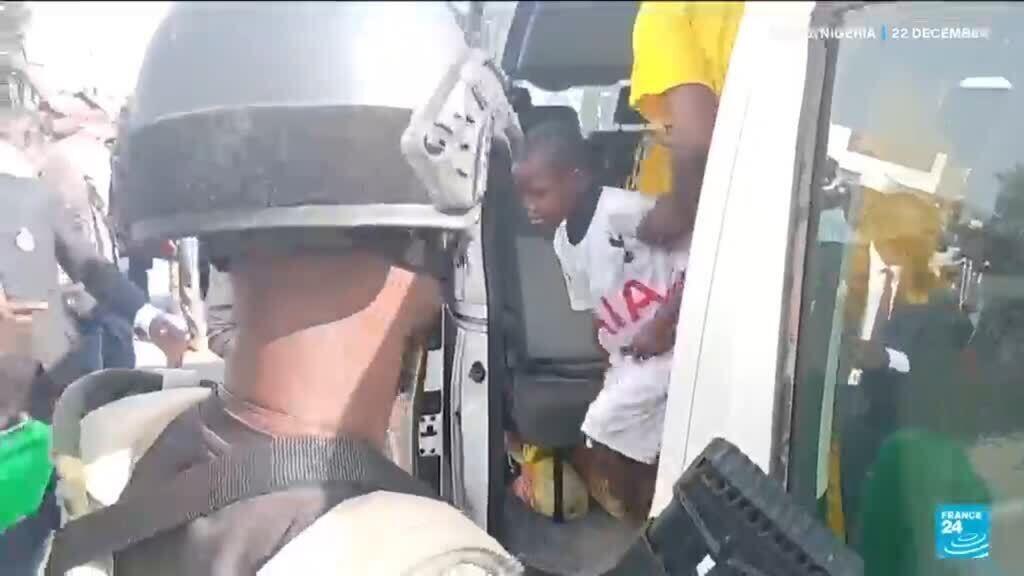 Nigerians welcome 130 schoolchildren and teachers released after mass ...