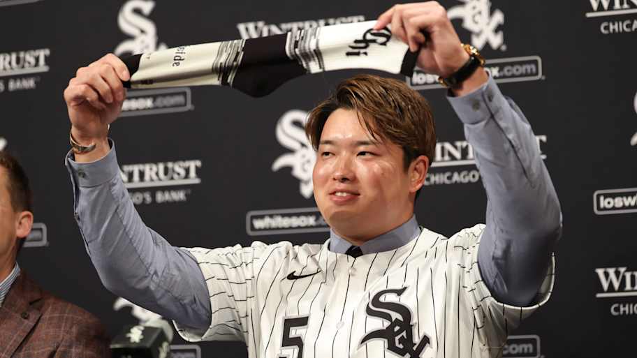 White Sox introduce Munetaka Murakami and quietly one-up Cubs in wild ...