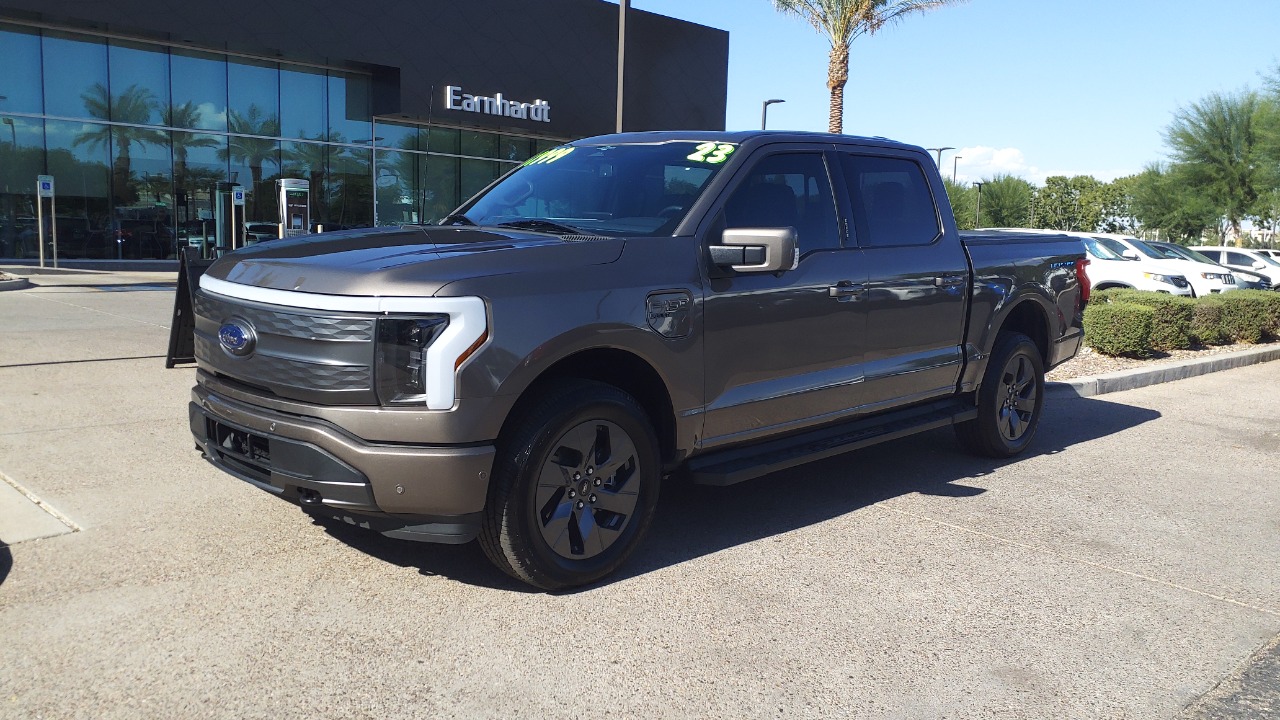 Ford confirms a gas engine for F-150 Lightning, here's the twist