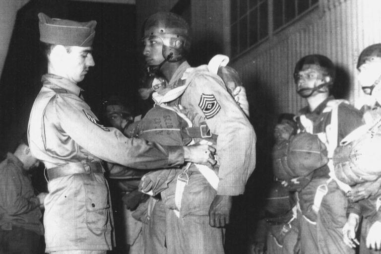 America’s first all-Black paratrooopers protected civilians in the US ...