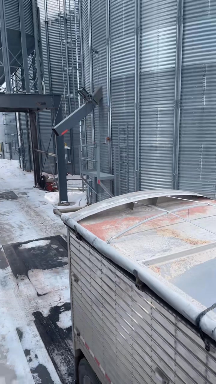 Handling big loads on the farm