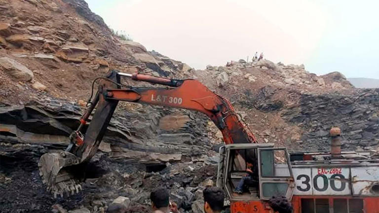 14th coal auction sees encouraging response with bids for 24 blocks