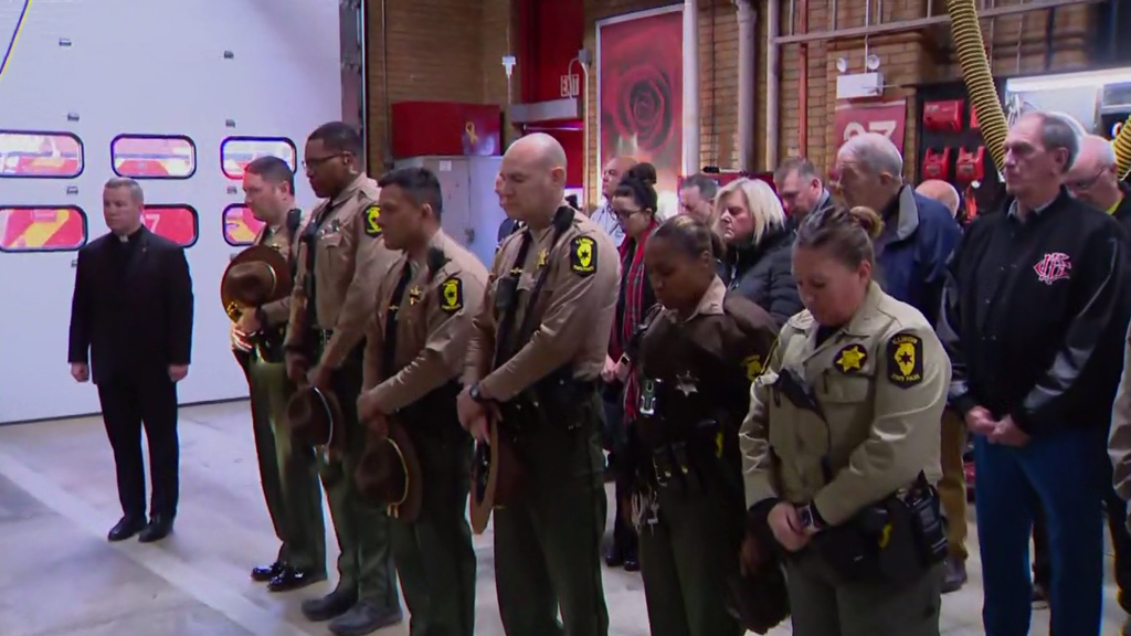 Chicago Fire Department honors Lt. Scott Gillen, who was hit and killed ...